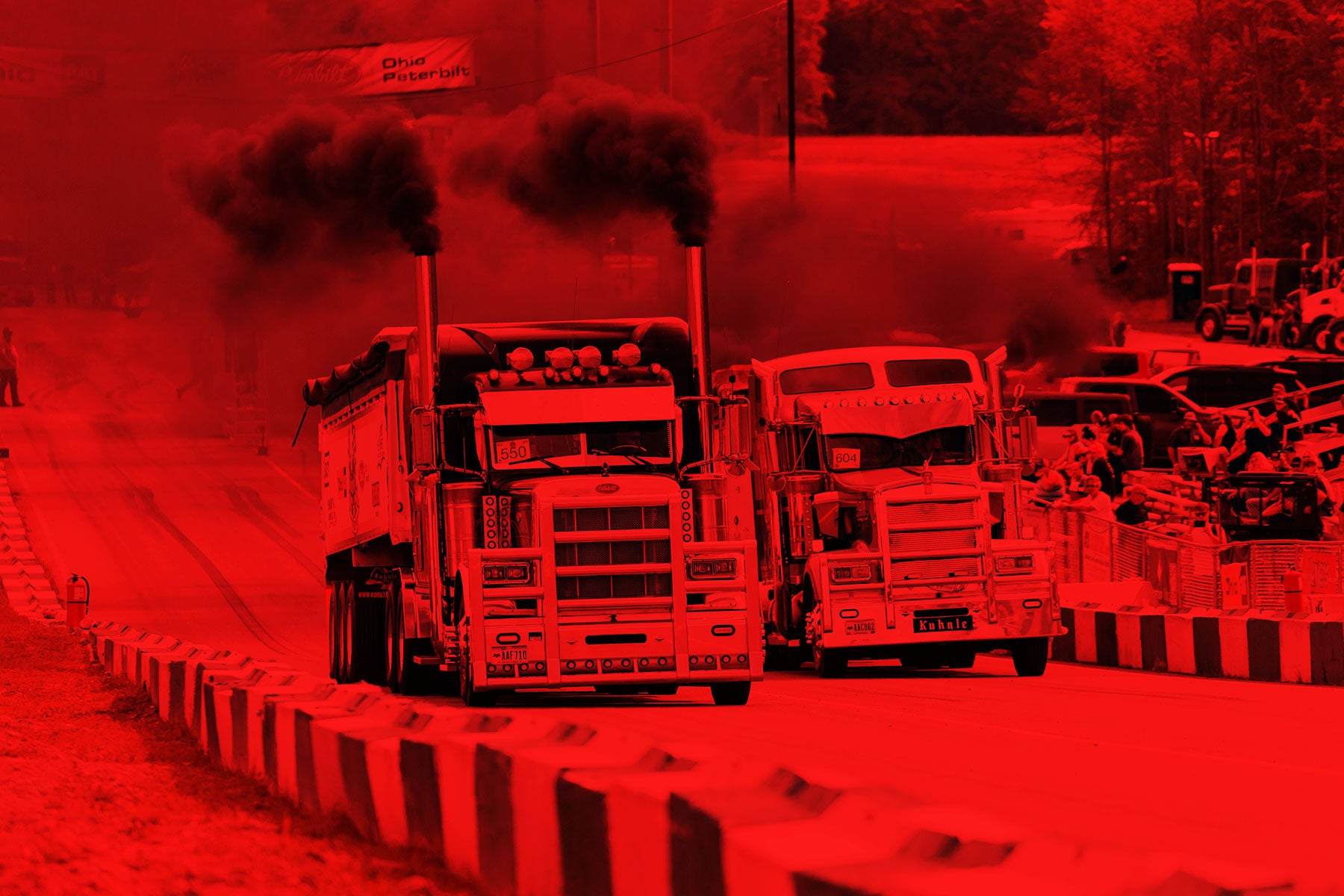 Kuhnle Stampede Down the Track – Ohio Peterbilt